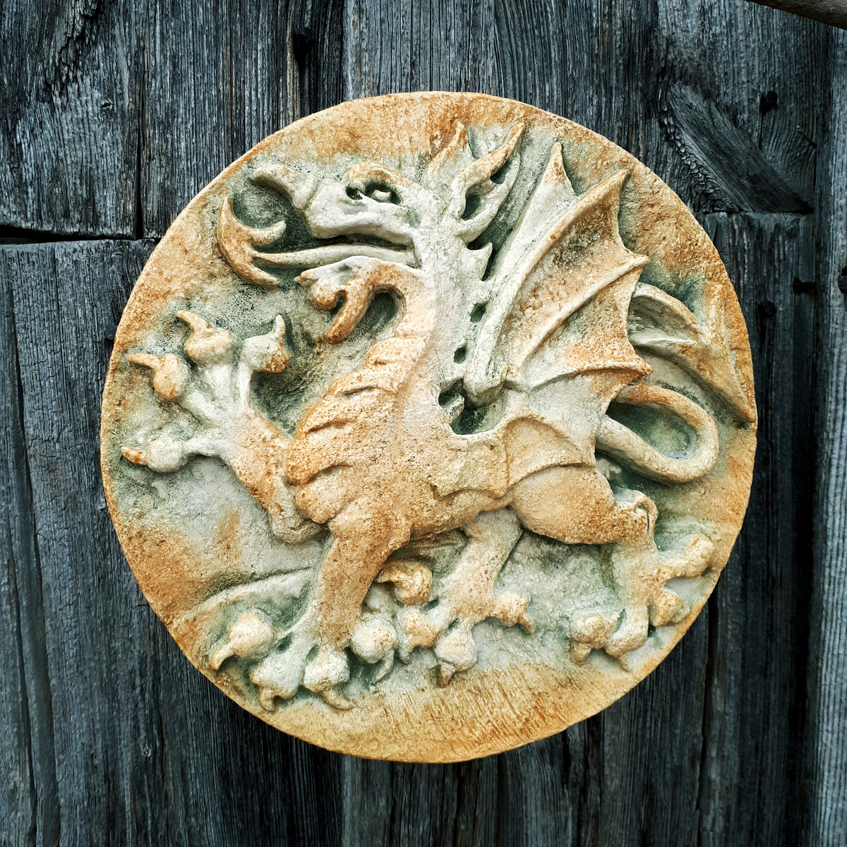 Welsh Dragon – rueroyalestone